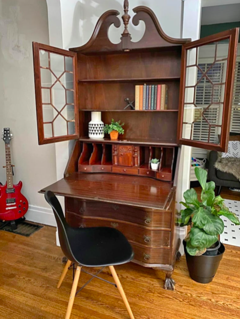 Create A Cozy Writing Space With An Antique Writing Desk - Due South